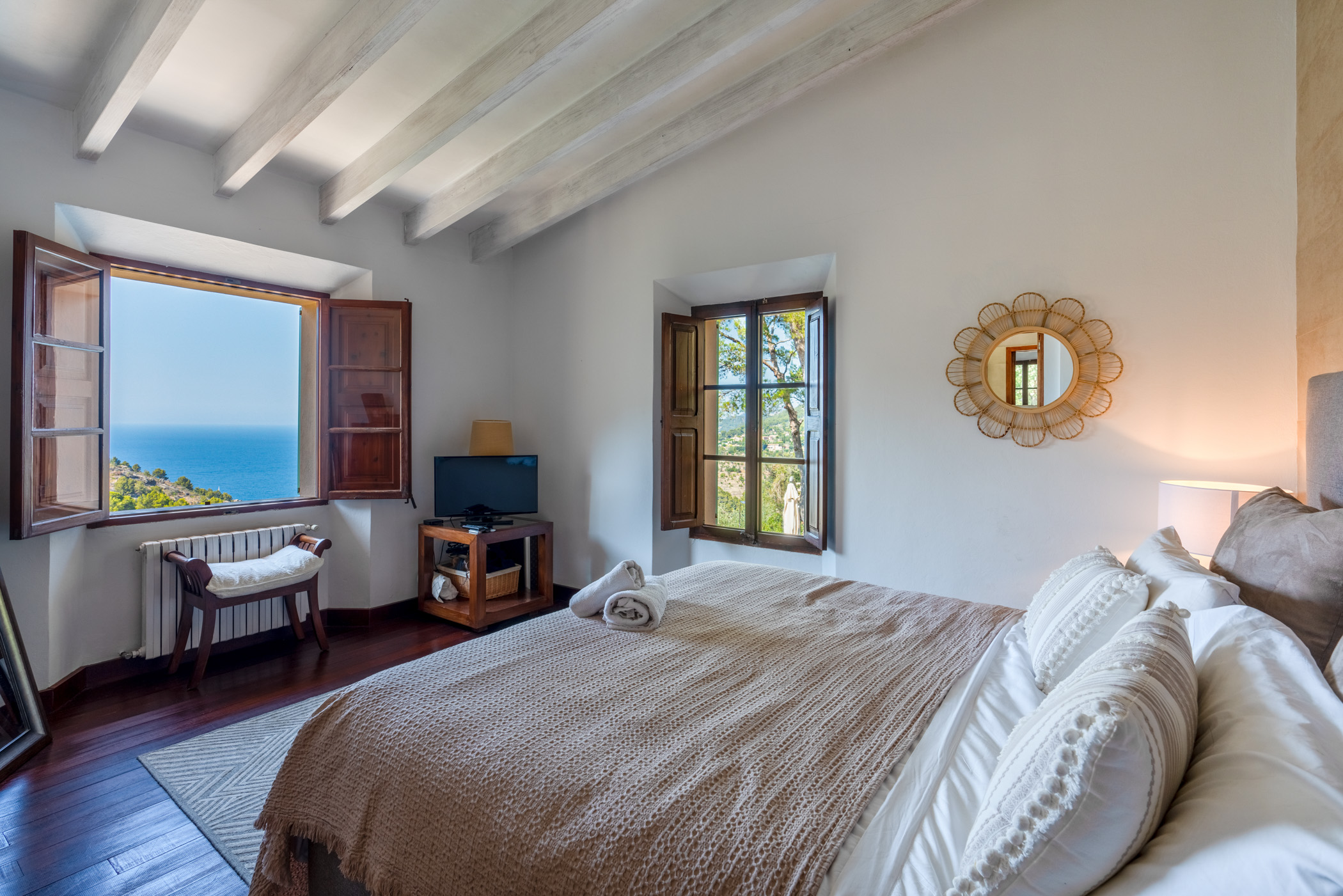 Beautiful Deià home with sea views | Sara Ball Deià - Tramuntana, Mallorca